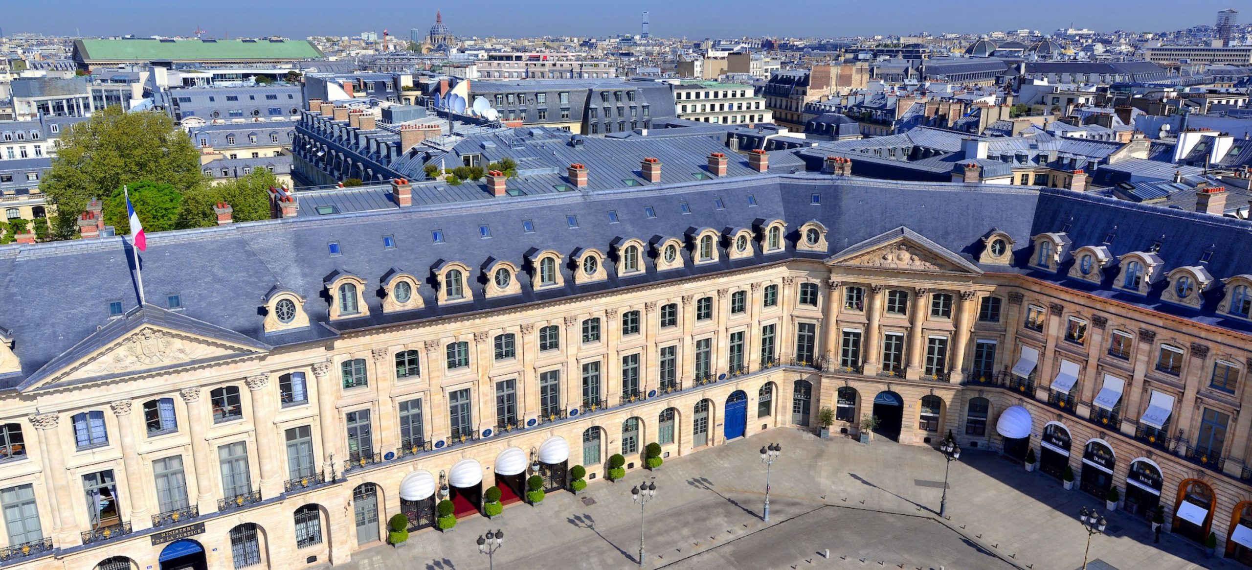 A Gift For Her: A Luxury Boudoir Photoshoot at the Ritz Hotel Paris ...